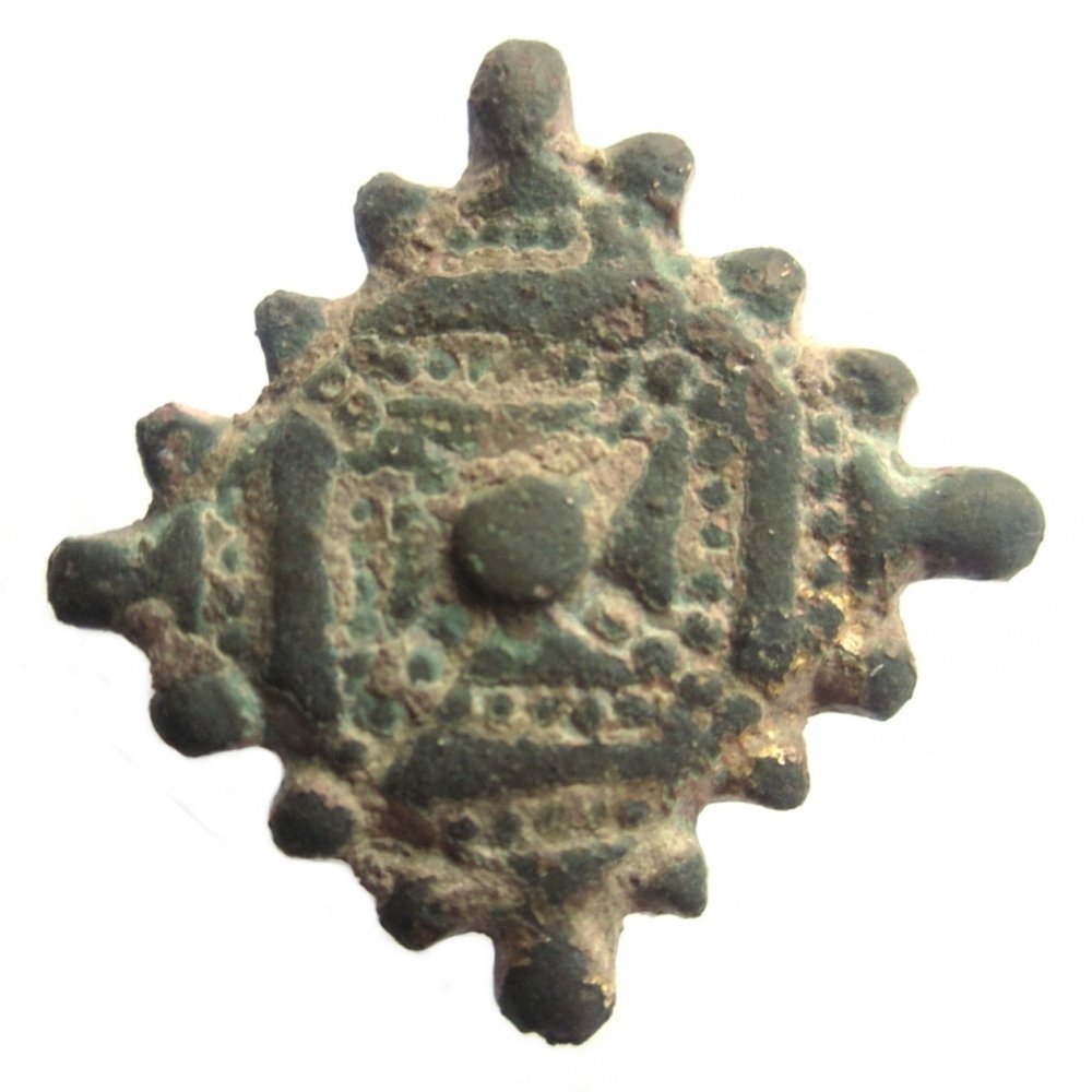 Lozenge-Shaped Mount