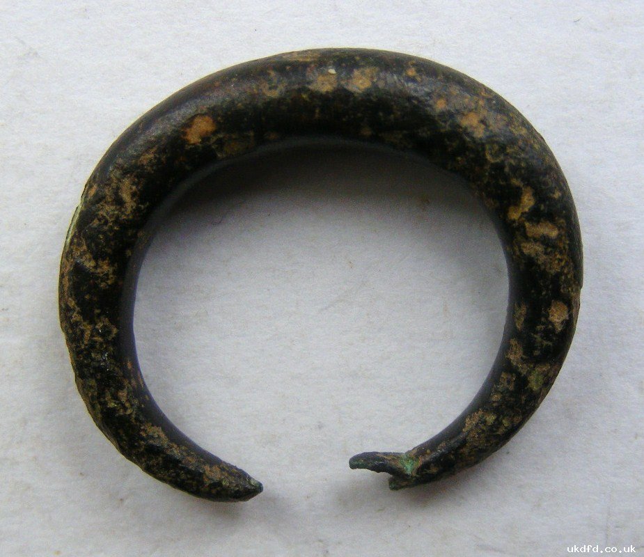 Penannular Ring