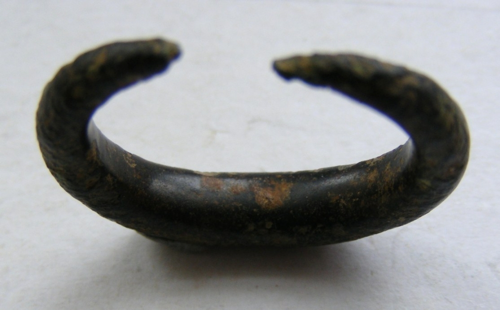 Penannular Ring