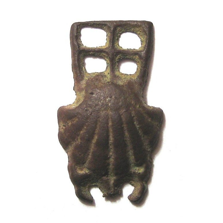 Hooked Clothes Fastener