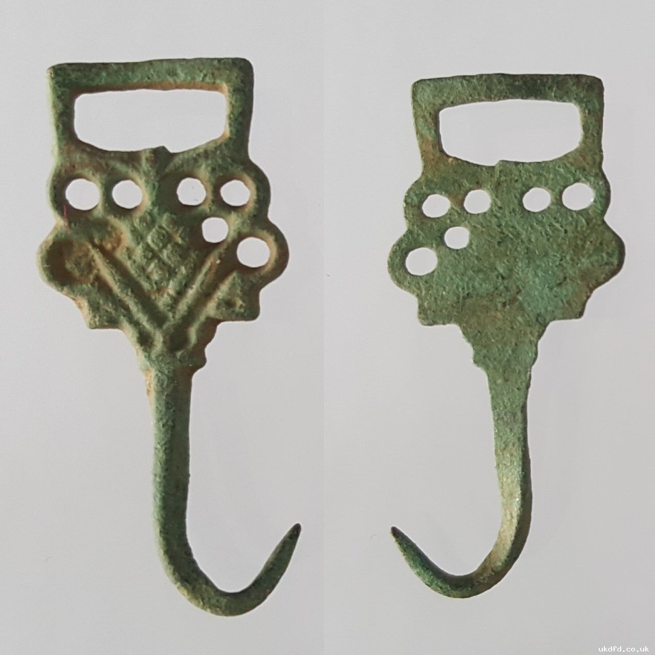 Hooked Clothes Fastener