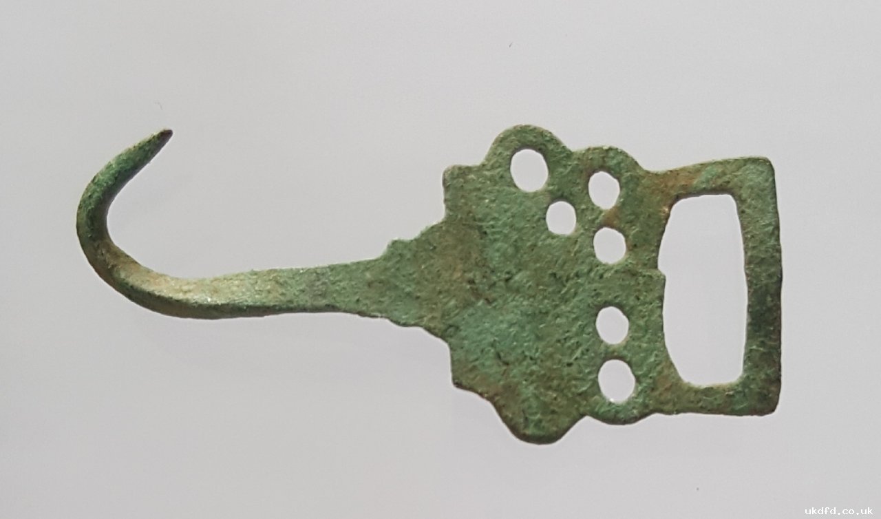 Hooked Clothes Fastener