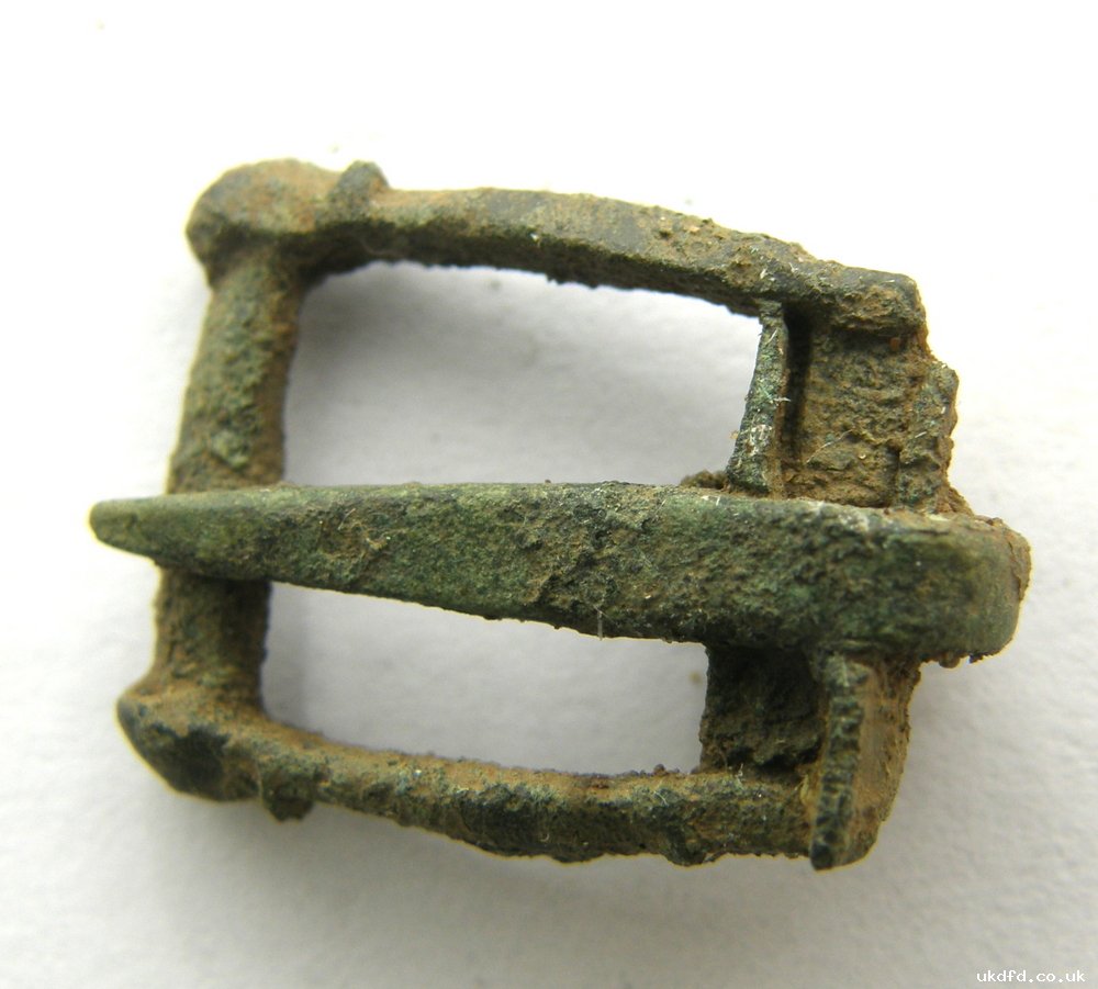 Single Loop Sub-Rectangular Buckle