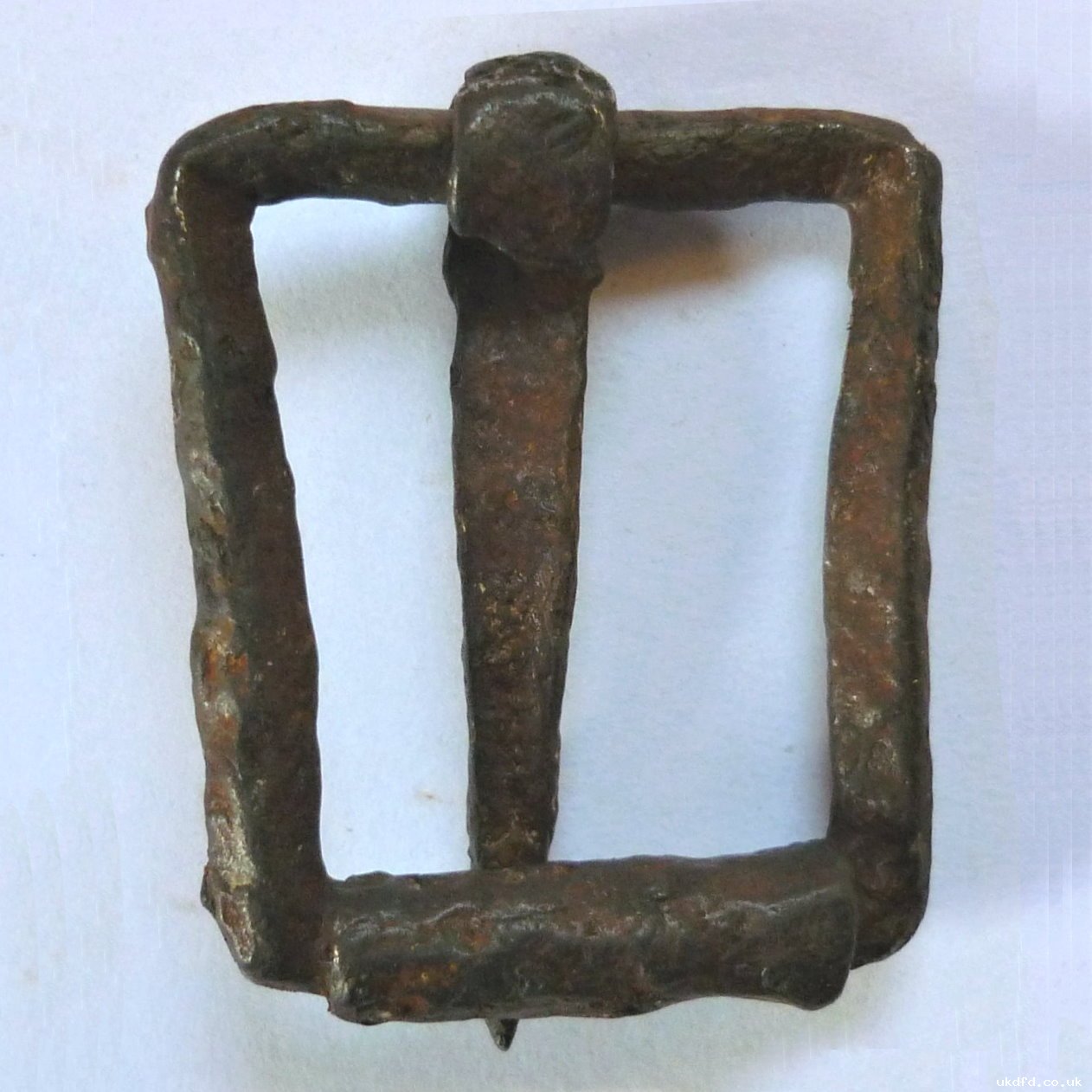 Single Loop Sub-Rectangular Buckle