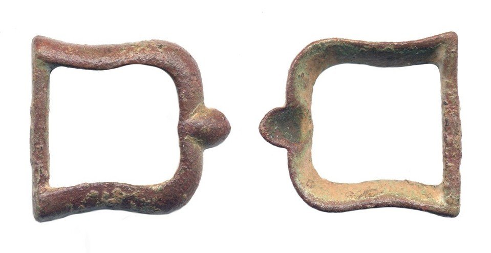 Single Loop Sub-Rectangular Buckle