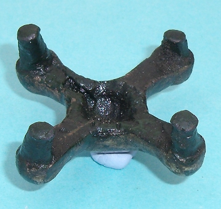 Cruciform Mount