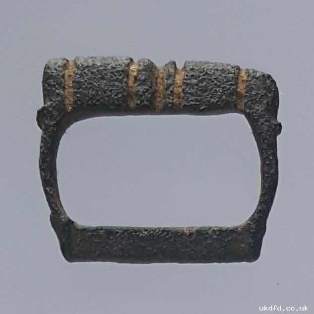 Single Loop Sub-Rectangular Buckle