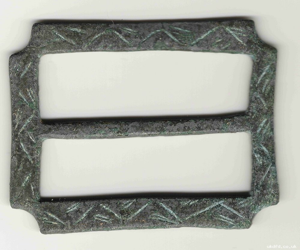 Double Loop Sub-Rectangular Buckle
