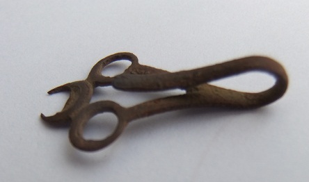 Hooked Clothes Fastener