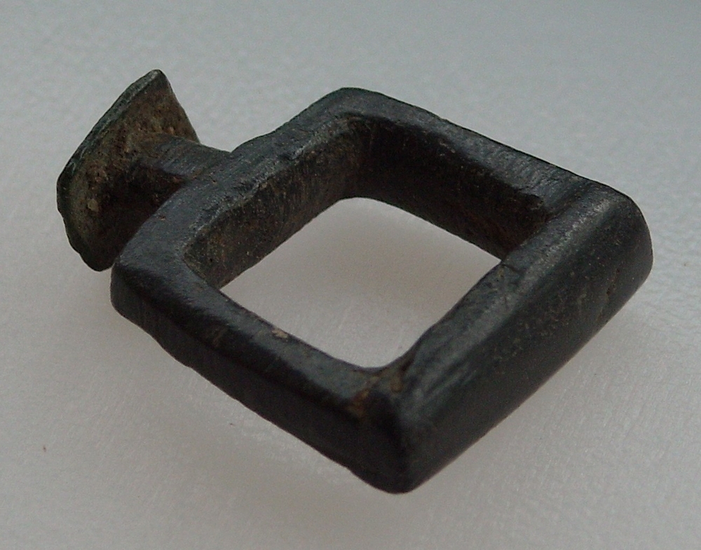 Trapezoidal Strap Loop