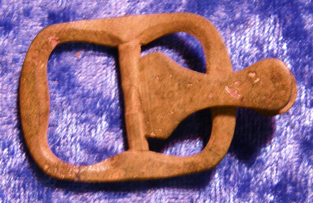 Two-Piece Sub-Rectangular Buckle