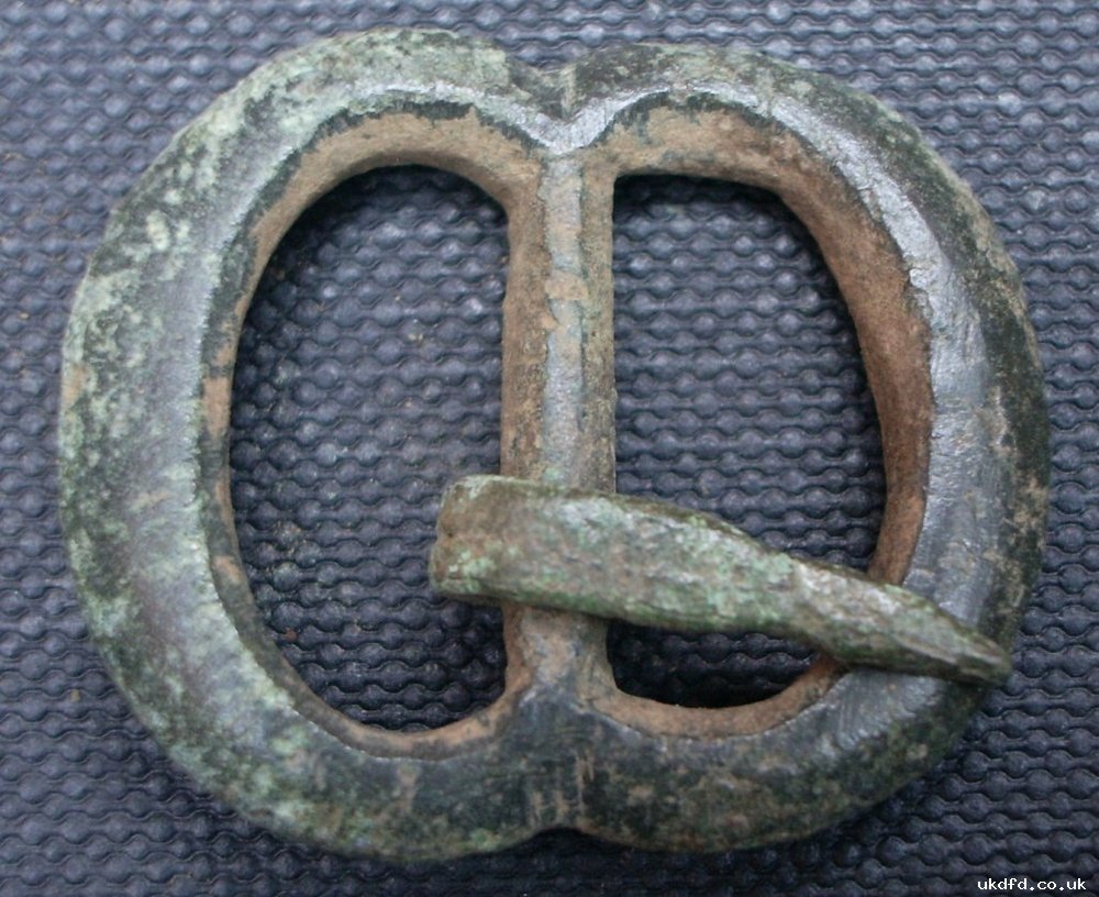 Double Loop Oval Buckle